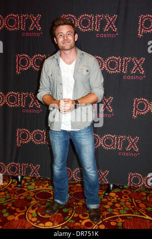 Justin Hopkins The TV show 'The Voice' takes the 360 stage at the Parx ...