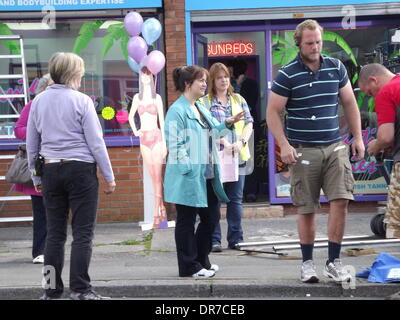 Ruth Jones (Stella), Di Botcher (new cast member Aunty Brenda), Karen ...