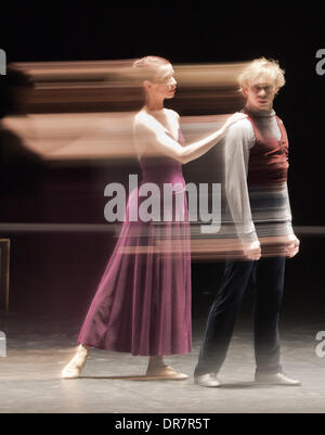 Ballet dancers Beatrice Knop (L-R), Vladimir Malakhov and Shoko ...