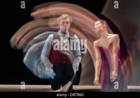 Ballet dancers Beatrice Knop (L-R), Vladimir Malakhov and Shoko ...