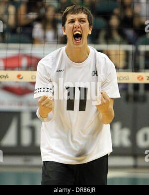 Honolulu, HI, USA. 17th Jan, 2014. January 17, 2014 - Assistant coach ...