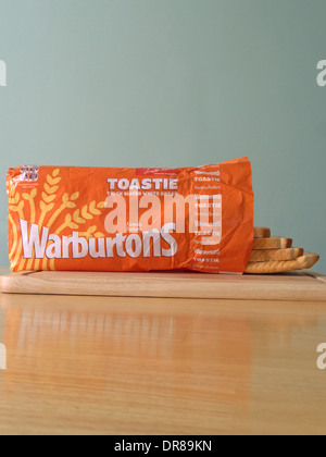 Warburtons Toastie thick sliced white bread loaf Stock Photo - Alamy
