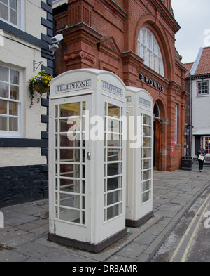 Cream Telephone box of Hull Telephone Company Now KC communications ...