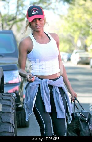 Ciara showing off her toned arms as she leaves a nail salon Los Angeles ...