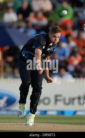 Tim Southee of New Zealand bowling Stock Photo - Alamy