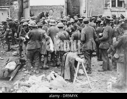WWI, German POW's, Battle of Amiens, 1918 Stock Photo: 135093146 - Alamy