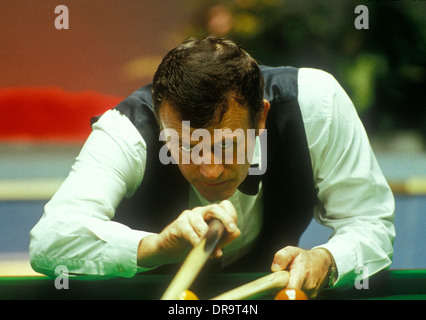 Doug Mountjoy at The Embassy World Snooker Tournament, Crucible Theatre ...