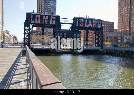 USA, New York, Long Island, New York City, Male worker on construction ...