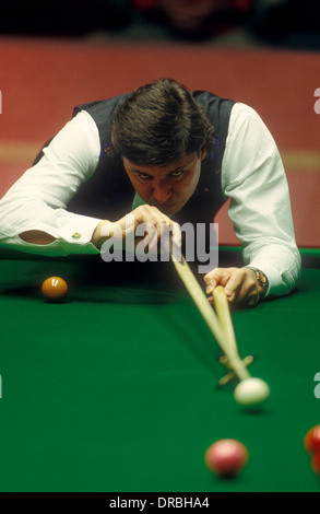 Tony Knowles at The Embassy World Snooker Tournament, Crucible Theatre ...