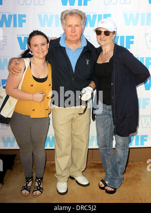 Martin Sheen, Pam Rodi at the 15th Annual Women In Film Celebrity Golf ...