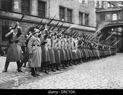 Second World War: German troops marching into Paris, 14.06.1940 Stock ...