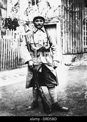 WWI French uniform of First World War One soldier in the Memorial Stock ...