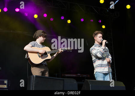 Aleks Josh Ponty's Big Weekend 2012 - Performances Pontypridd, Wales ...