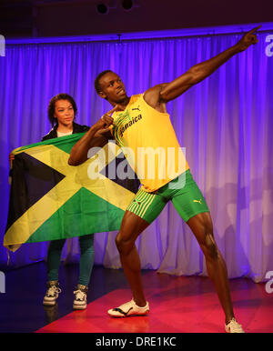 Sorcha Gavin poses with figure Usain Bolt waxwork figure launch at ...
