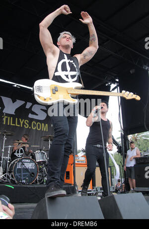 Lost Prophets 2012 Vans Warped Tour at the Cruzan Amphitheatre ...