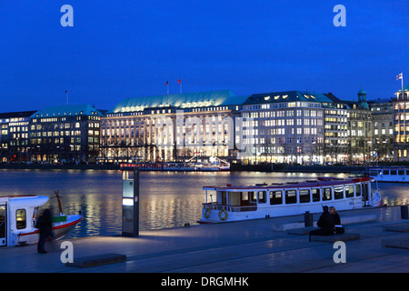 Germany, Hamburg, the Inner Alster, Jungfernstieg, promenade, Alster ...