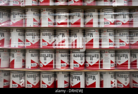 Dresden, Germany. 22nd Jan, 2014. Marlboro boxes are filled with ...