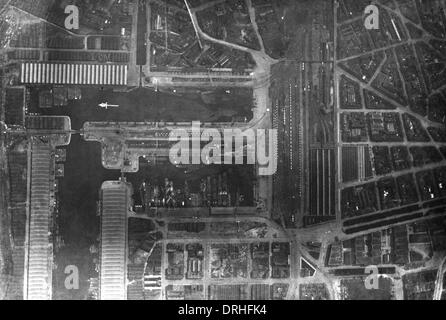 Aerial photograph of a town or city during WW1 Stock Photo - Alamy