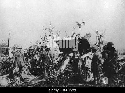 German 15cm Model 13 heavy howitzer, WW1 Stock Photo - Alamy