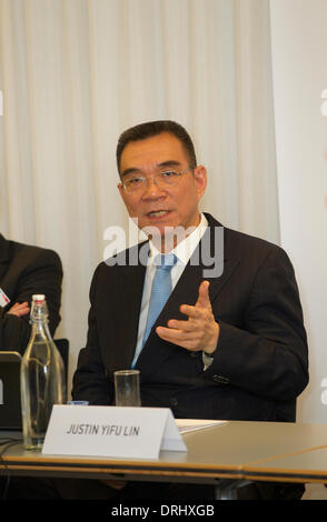 Justin Yifu Lin, former World Bank Chief Economist Stock Photo - Alamy