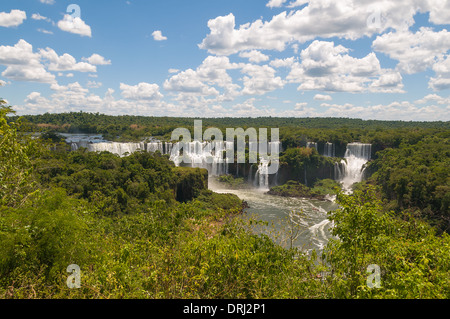Iguassu waterfalls bordering Argentina Brazil Stock Photo - Alamy