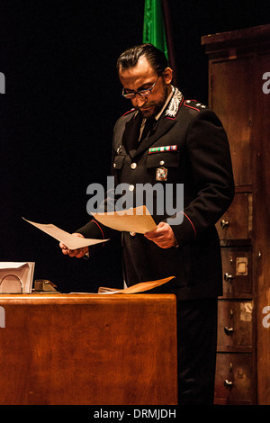 Minchia signor tenente - Teatro de' Servi - Roma Stock Photo - Alamy
