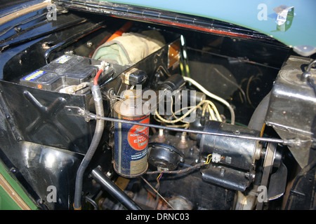 Morris Minor Engine Stock Photo - Alamy