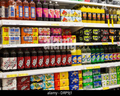 Drinks Aisle, Tesco Supermarket Stock Photo: 48099987 - Alamy