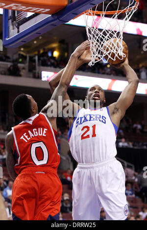 Atlanta Hawks' Jeff Teague (0) goes up for the shot with Philadelphia ...