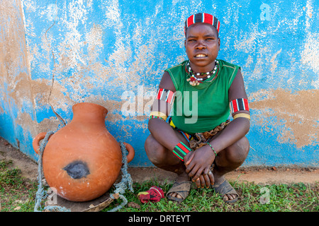 Girl from the Benna tribe, Omo valley, South Ethiopia, Africa Stock ...