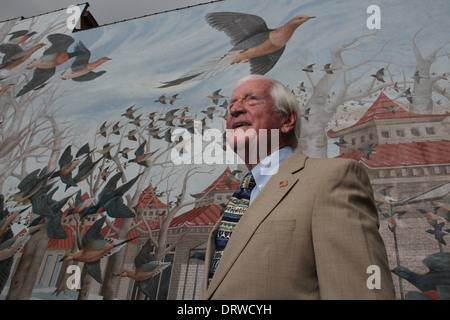 Wildlife artist John Ruthven with passenger pigeon mural on Cincinnati ...