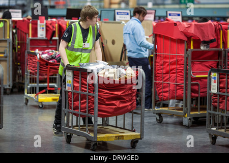 Royal Mail postal workers at Preston Mail Centre Stock Photo - Alamy