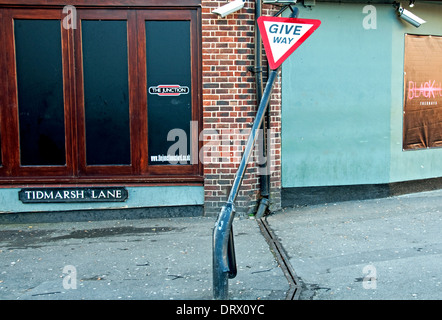 damaged Give Way road sign after an accident Stock Photo: 61308219 - Alamy