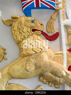 Three 3 Lions heraldic shield red gold coat of arms English heraldry ...