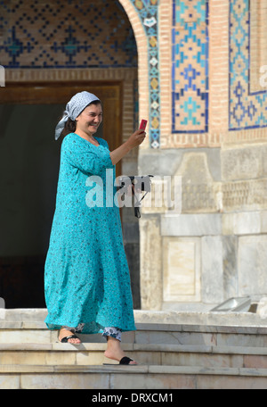 Woman in traditional costume, Samarkand, Uzbekistan Stock Photo - Alamy