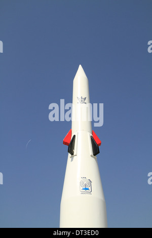 Israel's Arrow 2 designed to intercept long-range missiles, the system ...