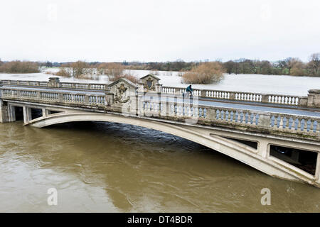 Atcham Bridge over the River Severn in Atcham, near Shrewsbury ...