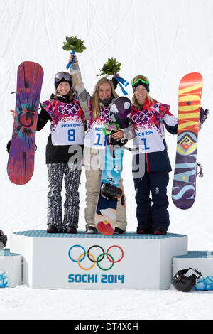 2014 Sochi Winter Olympics Bronze medalist Ashley Wagner performs ...