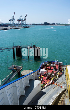 The DFDS Seaways cross-channel ferry terminal at the port of Dunkirk ...