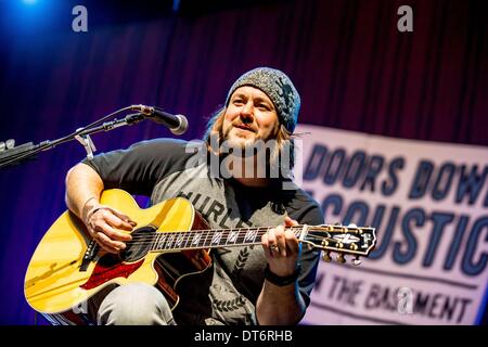 Detroit, Michigan, USA. 10th Feb, 2014. American Rock Guitarist CHET ...