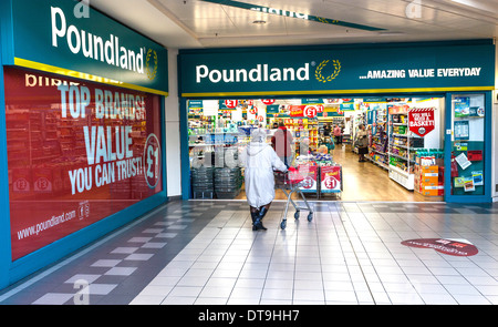 Poundland, London, England, UK Stock Photo - Alamy
