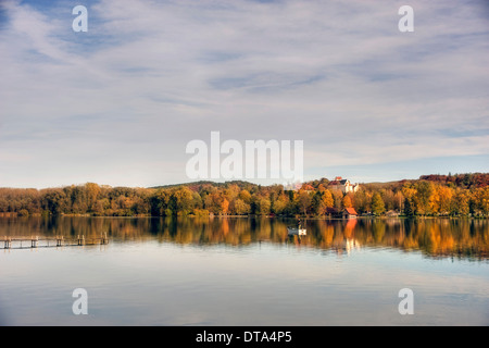 Pilsensee lake, Schloss Seefeld Castle at the rear, Seefeld ...