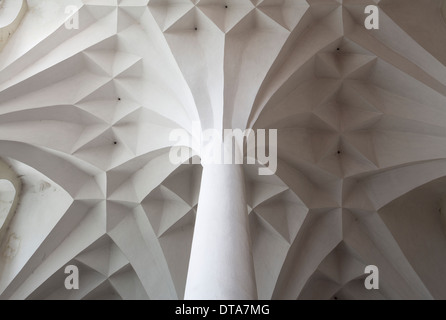 Bechin Bechyne, Franziskanerkirche Mariä Himmelfahrt Stock Photo - Alamy