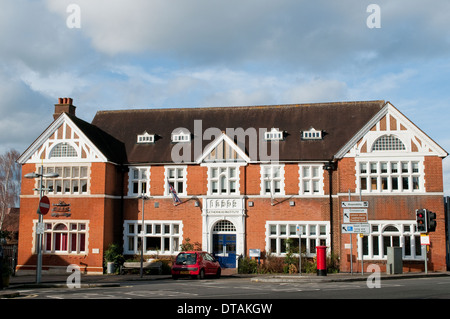 Leatherhead Institute, Leatherhead, Surrey, England, UK Stock Photo - Alamy