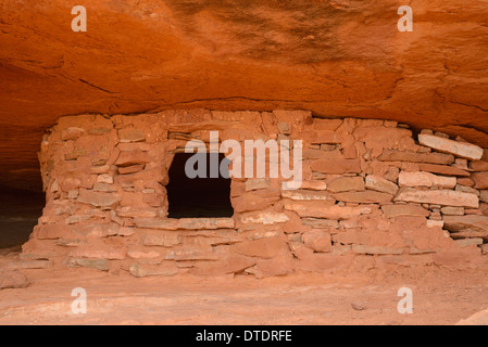 Ancient Indian Granary, Aztec Butte, Canyonlands National Park, Islands ...