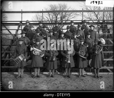 Members of the Student Army Training Corps at Bowdoin College, Maine ...