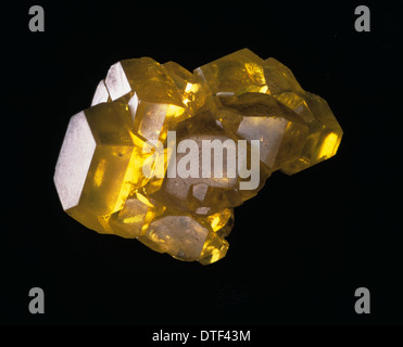 Sulfur (sulphur) block Stock Photo - Alamy