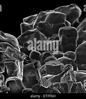 Table salt, scanning electron micrograph (SEM Stock Photo - Alamy