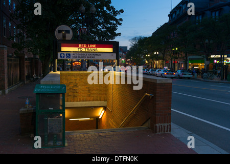 Boston subway 'the t' red line station south station USA Stock Photo ...