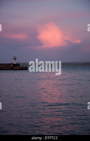 Sunset, St Ives Lighthouse, and Harbour Wall, St Ives Harbour, St Ives ...